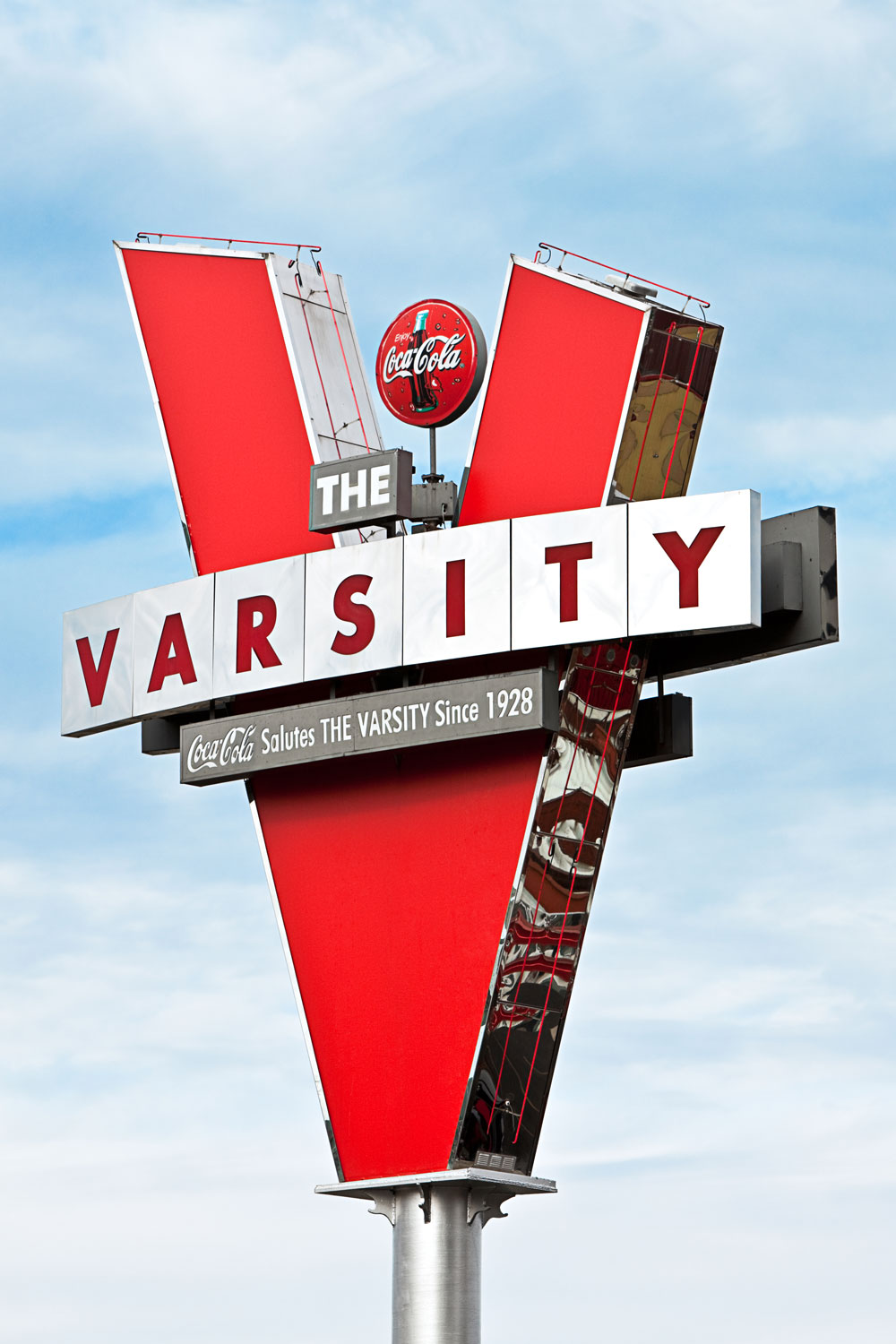 A love letter to The Varsity - Atlanta Magazine